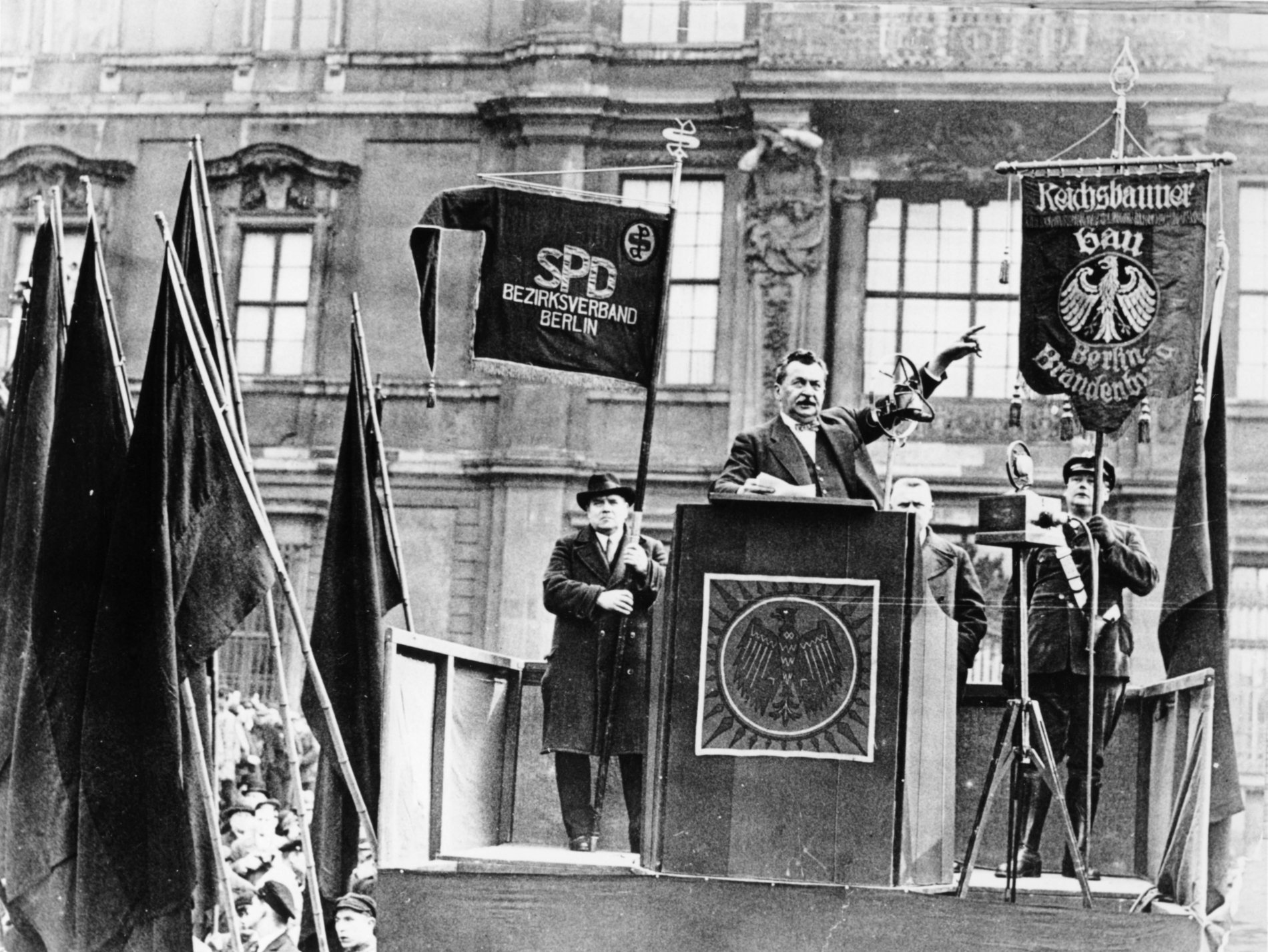 Als der Reichstag sich faktisch selbst abschaffte